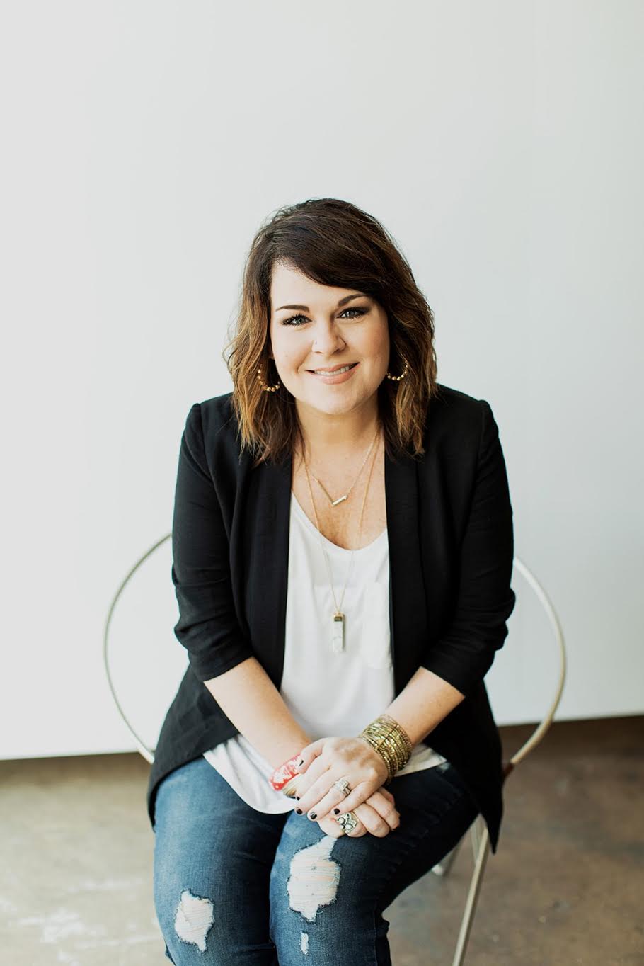 Episode 209: Lisa Whittle + Jesus Over Everything - Annie F. Downs